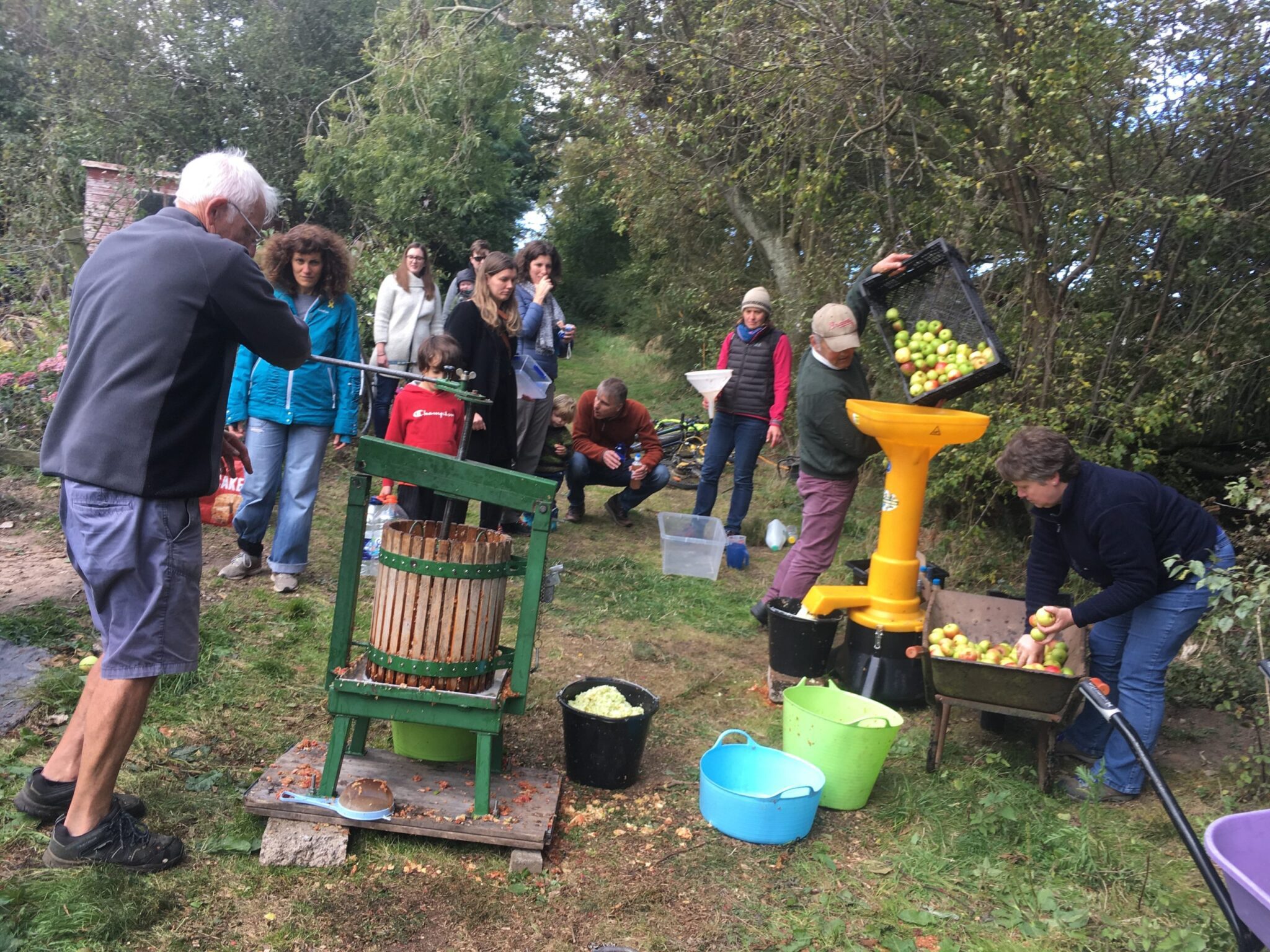 Climate Action Fife | Strathkinness Apple Day